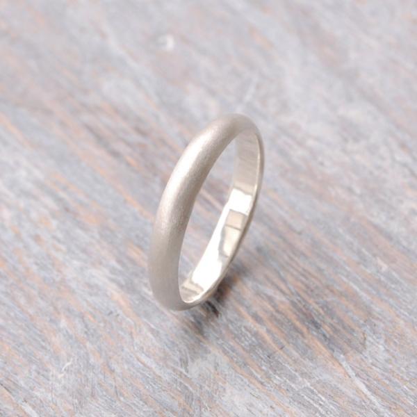 商品番号 : FA-144BRAND : WAS KNOT WASITEM : リング・指輪SIZE : 3号〜27号SPEC : リング幅:約3.0mmMATERIAL : Silver950FINISH : Matte Finish(T...