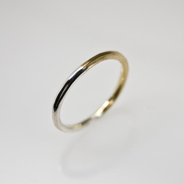 商品番号 : FA-506BRAND : WAS KNOT WASITEM : リング・指輪SIZE : 3号〜27号SPEC : リング幅:約2.0mmMATERIAL : Silver950,BrassFINISH : Mirror F...