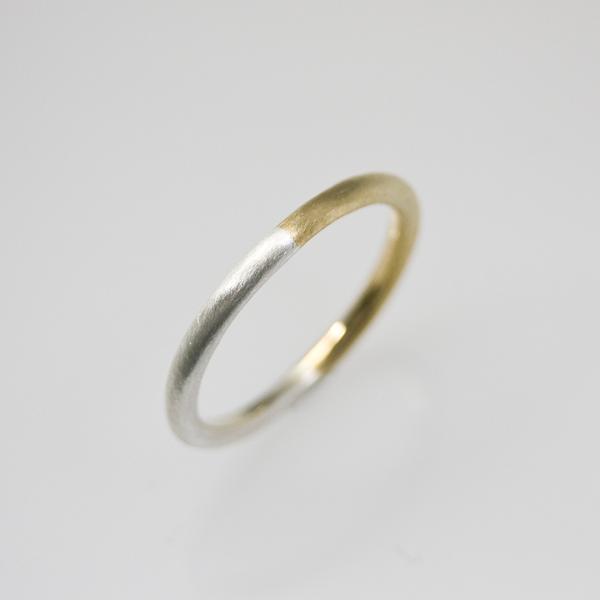 商品番号 : FA-507BRAND : WAS KNOT WASITEM : リング・指輪SIZE : 3号〜27号SPEC : リング幅:約2.0mmMATERIAL : Silver950,BrassFINISH : Matte Fi...