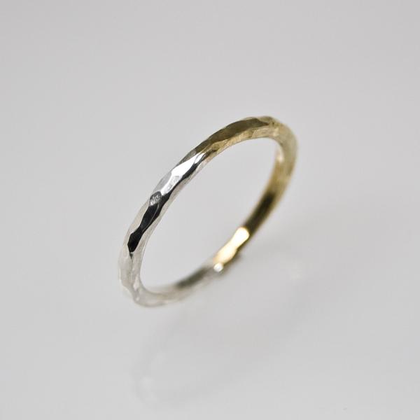 商品番号 : FA-508BRAND : WAS KNOT WASITEM : リング・指輪SIZE : 3号〜27号SPEC : リング幅:約2.0mmMATERIAL : Silver950,BrassFINISH : Hammer F...