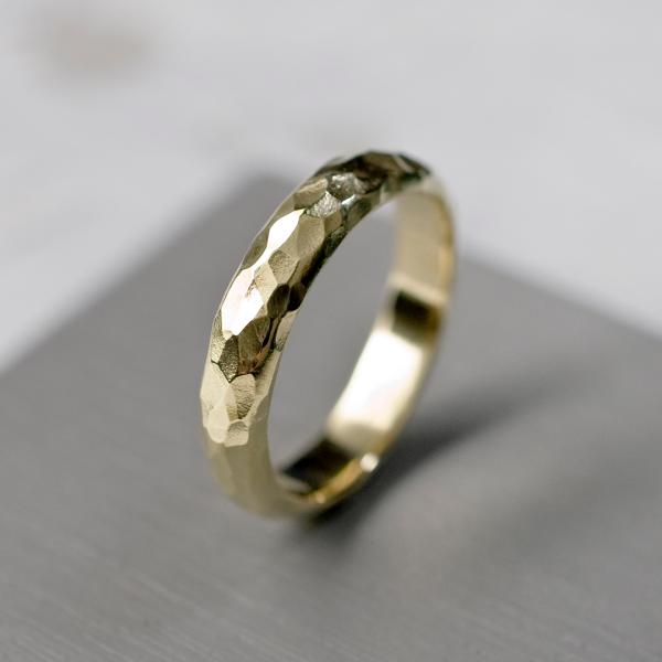 商品番号 : FA-764BRAND : WAS KNOT WASITEM : リング・指輪SIZE : 3号〜27号SPEC : リング幅:約4.0mmMATERIAL : BrassFINISH : Hammer Finish(Top)...