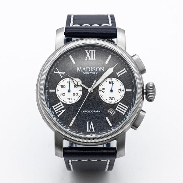 メーカー：MADISON NEW YORK マディソン ニューヨーク　製品名：MA011009-3　JANコード：4937285142520　ケースサイズ：45×50mm　ムーブメント：クォーツ　バンド：オイルド・カーフレザー　文字盤色：ネ...