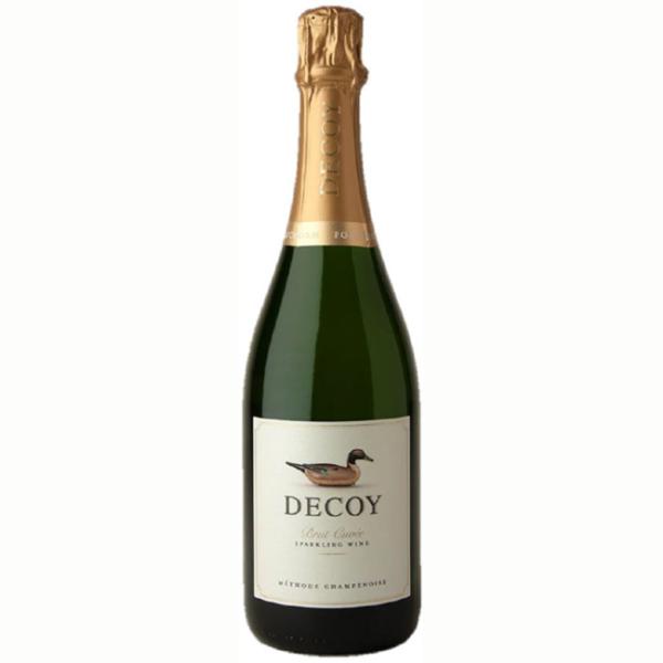 原語表記： DUCKHORN Decoy Brut Cuvee Sparkling Wine Methode Champenoise[NV]タイプ： スパークリングワイン生産地： アメリカ / カリフォルニア品種： ピノノワール49％、シャ...