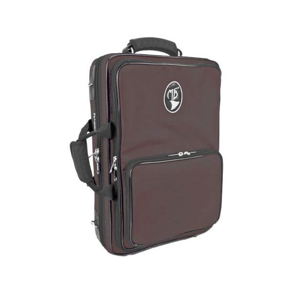 オーボエ、イングリッシュホルンが1本ずつ入るダブルケース。2本入るダブルケースですが上記2種類を1本ずつ収納するもので同機種2本は収納できません。MBケースには3つオーボエとイングリッシュホルン用のダブルケースがありますがサイズ的には真ん中...