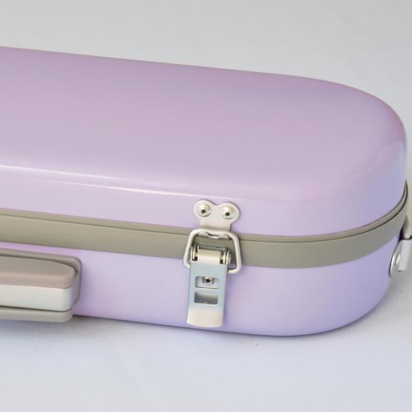 カラーは実際のイメージと異なる場合がございます。表面の加工がツルツルのため深く塗装が剥がれるほどの傷などではなく細かいキズがあります。2024年6月一部のカラーの製品のケースの縁部分のカラー変更がありました。これまでブラックカラーの「モール...