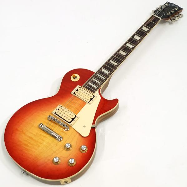 USAラインのLes Paul Standardにノンカバードのダブルクラシック・ホワイトボビンのピックアップを搭載した限定生産モデル！60sのスペックでチェリーサンバーストカラーはレギュラーラインナップに無く、このルックスでスリムなネック...