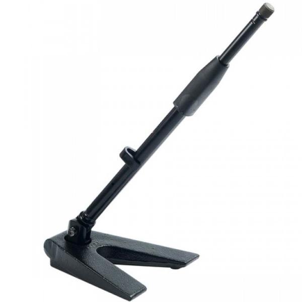 前後に支柱の角度を変えることのできる卓上マイクスタンドです。　重量級三角ベースで抜群の安定性を誇ります。[主な規格]□ねじピッチ:5/8(SHURE)□ベース部分寸法: 幅/約18.5cm、奥行/約19cm□高さ: 約41cm〜57cm□重...