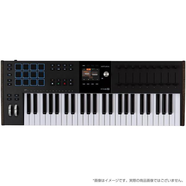 KeyLab mk3 は、コンピュータの拡張だけではなく、あなた自身のイメージの拡張を提供します。［OUTLET:アウトレット特価品］アウトレット内容：外箱に汚れ傷あり。本体は未使用です。外観以外のメーカー保証付きです。初期不良の場合、修理...