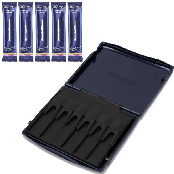 ＊YAMAHA RCPCLDB E♭ B♭ Clarinet REED CASE ヤマハ リードケース クラリネット用■収納枚数:合計12枚■サイズ: ■カラー:Dark Blue■プラスチック ※細かい仕様が画像と異なる場合あり。■E♭・...