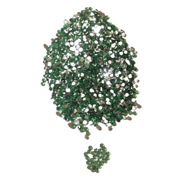 キラキラ輝くラインストーンを1000粒も入れた、ネイルパーツです。大量のラインストーンが手軽に手に入り、オリジナルのネイルアートを自由自在に楽しめます。 サイズは1.5mm~5mmまで揃っており、大小の組み合わせも自由自在なので、自分だけの...