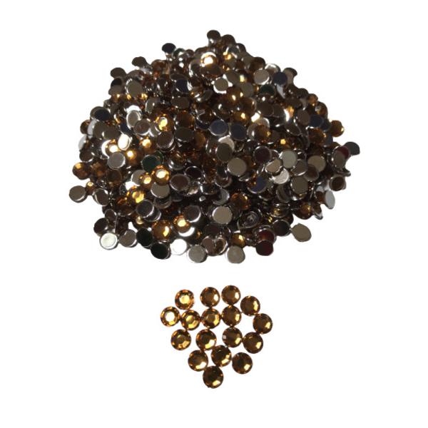 キラキラ輝くラインストーンを500粒も入れた、ネイルパーツです。大量のラインストーンが手軽に手に入り、オリジナルのネイルアートを自由自在に楽しめます。 サイズは1.5mm~5mmまで揃っており、大小の組み合わせも自由自在なので、自分だけのス...