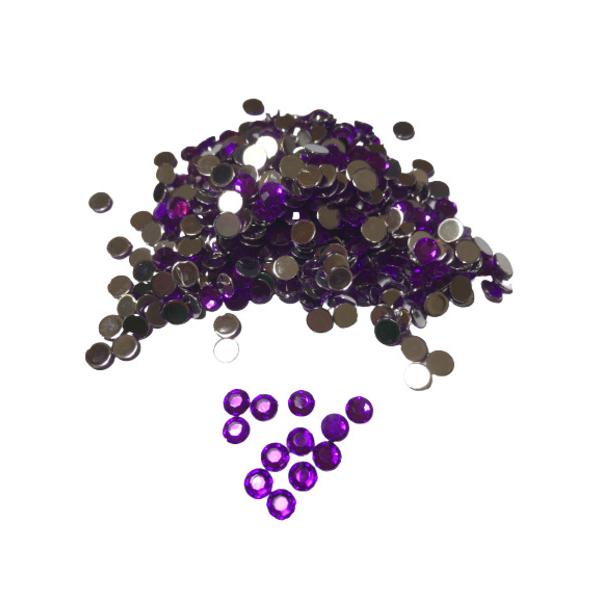 キラキラ輝くラインストーンを500粒も入れた、ネイルパーツです。大量のラインストーンが手軽に手に入り、オリジナルのネイルアートを自由自在に楽しめます。 サイズは1.5mm~5mmまで揃っており、大小の組み合わせも自由自在なので、自分だけのス...