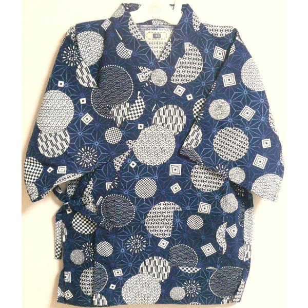 素材　綿100％こちらは仕立上りの商品です。（生地：日本製　縫製：中国製）サイズ　140サイズ（11・12才用)お急ぎの場合は、ご注文の前に上部メニューの「お問い合わせ」より、メールにて在庫の確認をお願いいたします。セット内容　上着とパンツ...