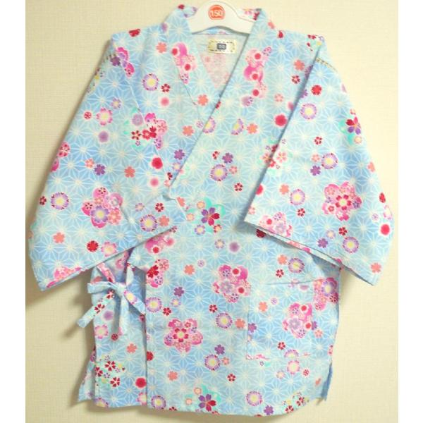 素材　綿100％こちらは仕立上りの商品です。（生地：日本製　縫製：中国製）サイズ　150サイズ（13・14才用)お急ぎの場合は、ご注文の前に上部メニューの「お問い合わせ」より、メールにて在庫の確認をお願いいたします。セット内容　上着とパンツ...