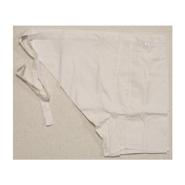 こちらの商品は、お値段がお手頃ですが品質はとてもよいものです。格安品で生地がペラペラなものがありますが、そのようなものではありません。白半股引は店舗に在庫を置いておりますが、お祭りシーズンは一時的にサイズ切れになる場合があります。ご注文に関...