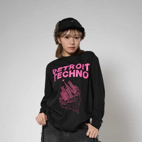 WATERFALL「デトロイトテクノ長袖Tシャツ（DETROIT TECHNO）」。2023AW新色。オリジナルイラスト。生産数量限定品。デザイナー自ら手書きしたイラストを背面にプリントしたWATERFALL完全オリジナル長袖Tシャツ。『〜...