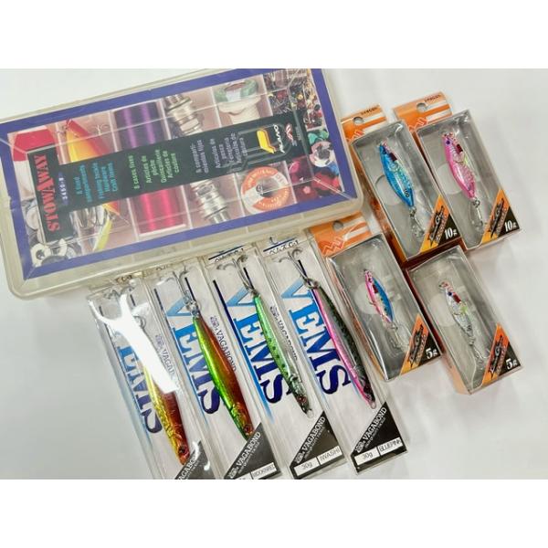 堤防から狙えるあらゆる小型魚から中型魚の為に、5gから40gまでのメタルジグをセットしました。カラーはお任せとなります。サワラなどの歯の鋭い魚が現れた時などの為に、サポートでワイヤーリーダーもお付けしています。また、サビキとジグが合体したジ...