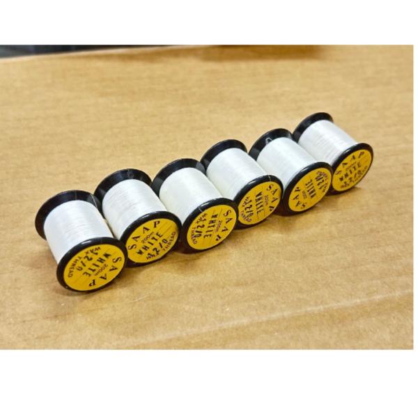 ヤフオクで好評出品中のタイイングスレッドが、ヤフーショッピングにも登場！ウォーターハウス店長も某フライメーカーの完成品フライを何千個と製作していた時に使用していました。マテリアル経費を抑えたいプロタイヤー御用達のセットです。表側に若干黄ばみ...