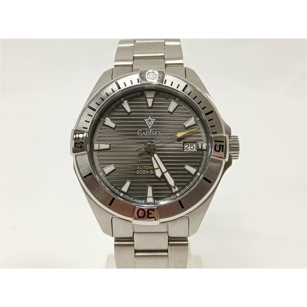 フェイス径：41mmラグ幅：19mm腕回り：18.5cm重さ：155g文字盤色：グレー付属品：予備コマ×2※主な付属品を記載するようしております。中古品の特性上、全ての付属品の正確な記載が難しいため詳細は掲載の写真にてご確認ください。付属品...