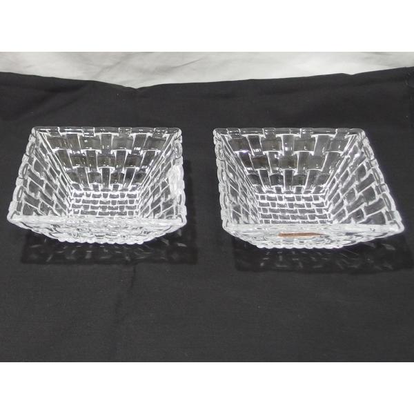 BOSSANOVASERVINSETセット内容：ボウル×２※大皿欠品しております。予めご了承ください。※キズ・擦れ・汚れがあります。サイズ(ｃｍ)：直径：約11.8高さ：約4.6付属品：元箱※主な付属品を記載するようしております。中古品の特...