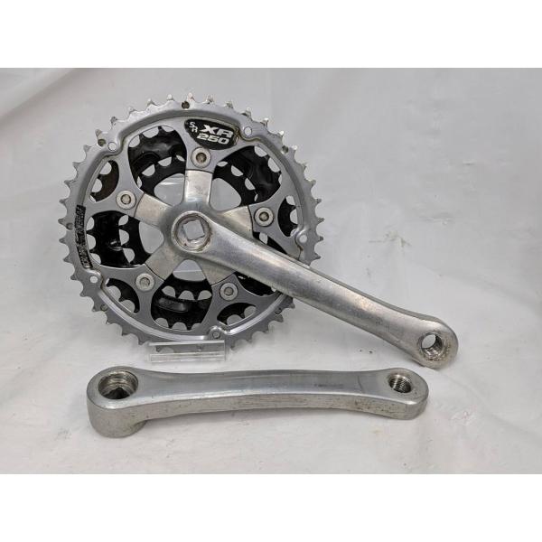 型番：XR250歯数：42/34/24T長：170mm使用に伴うスレやキズ、摩耗が見られます。商品は写真の状態での販売となります。詳しくは掲載写真をご確認ください。コンディションレベル：B（並品）在庫お問合せ先：【カウマンサクラス戸塚店】0...