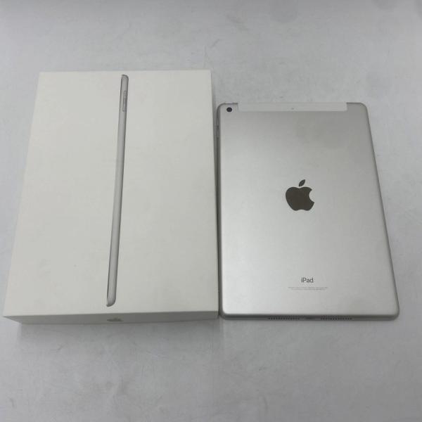 シルバー、9.7インチ、第5世代（2017）、32GB、OS：16.7.12利用制限docomo：〇IMEI：355805082701080付属品：元箱,冊子、USB、アダプター※主な付属品を記載するようしております。中古品の特性上、全ての...