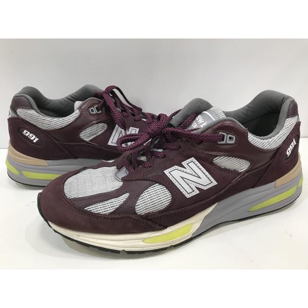 ニューバランス991です。こちらはPATTAコラボです。バーガンディーカラーに蛍光色がアクセントに！渋くて大人ぽいですね！！サイズ(ｃｍ)：表記サイズ9・ソール残り付属品：本体のみ※主な付属品を記載するようしております。中古品の特性上、全て...