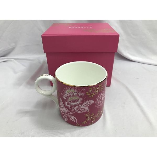 人気ブランド「WEDGWOOD」から発売されたマグカップトンキンと名付けられたこの花模様は、WEDGWOODで古くから用いられてきたモチーフ傷・汚れありますが、未使用品なので、お買い得の商品ですサイズ(ｃｍ)：【表記サイズ】・外径:12.0...