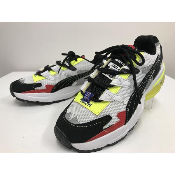 PUMAカジュアルでスポーティなお洒落の魅力ADERERRORセルエイリアンローカットスニーカー26.5ｃｍシューズ靴でございます。ヒールの6角形セルは安定したクッション性を発揮し、ランナーの走りをより速く、強く、スムーズでダイナミックにし...