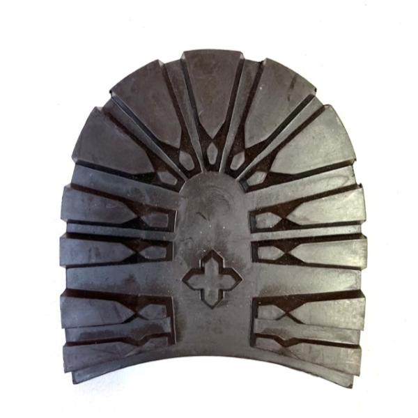 製靴材料　ゴム化粧（ワーク化粧）濃茶色　厚さ8ｍｍ　大サイズ巾8.1長さ8.4cm　特大サイズ巾8.3長さ8.7ｃｍ　1足セットになります。在庫限りにつき、アウトレット価格にて販売します。ワークシューズ・トレッキングシューズの修理・製作にお...