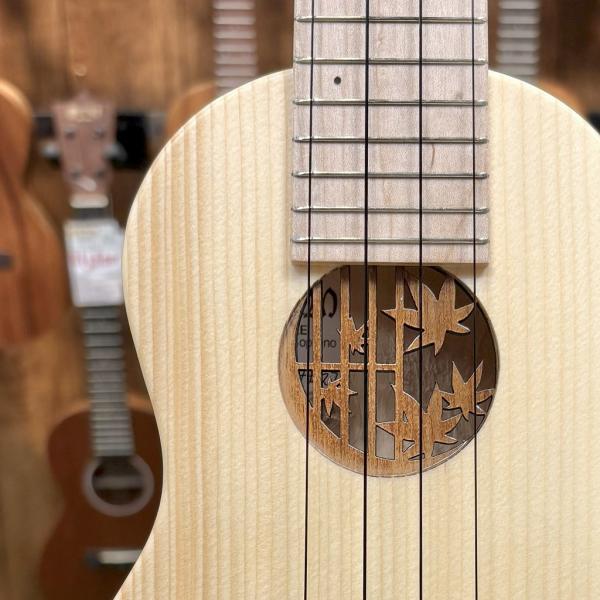 北海道にてデザインされ、北海道の木材を使用し、北海道で製作される純国産ウクレレ！