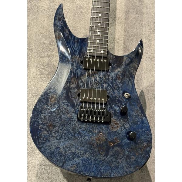 アメリカフロリダ州にてギターを製作している、Koca Guitarsが待望の入荷! 当ブランドの木材はどれもレベルが桁違いに高く、当個体もその例に違わないレベルの材を贅沢に使用しております。木材フェチは必見です!