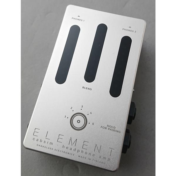 期待の新製品!!ヘッドフォンアンプにもキャビシミュレーターにもなる多機能型。Bluetooth、タッチパネル完備で近未来的なルックスも◎。