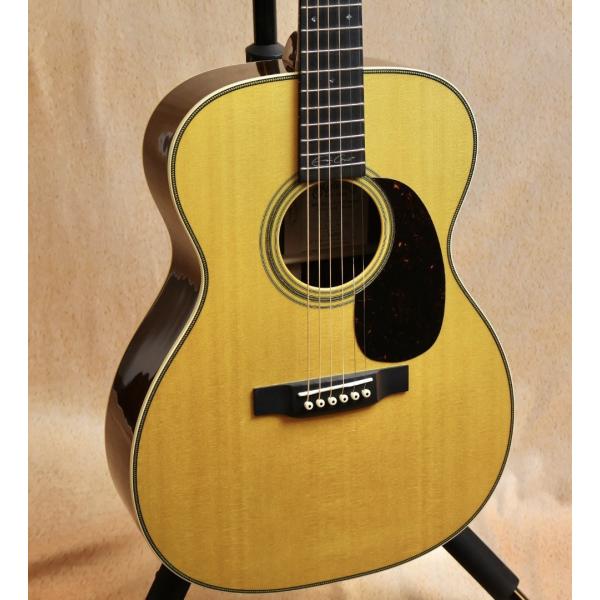 クラプトンシグネチャーモデル！黒い突板がかっこいいイレギュラースペックで入荷したレア個体！！