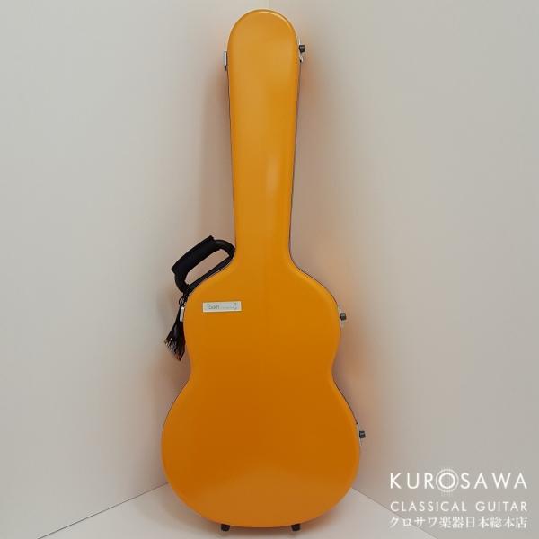 ラ・デファンス オレンジ - la d?fense orange -?【 ストラップはオレンジ色です。 】 ラ・デファンスの鮮烈なオレンジカラー。