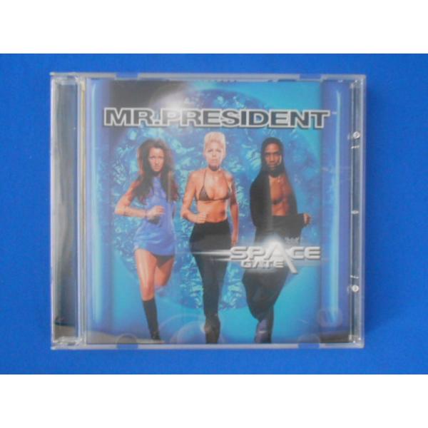 こちらはレンタル落ち・販売落ちの中古CDになります。ゆうメール規定範囲内の商品はゆうメールにて発送致します。規定範囲外もしくは複数ご購入いただいた場合は佐川急便での発送へと変更になる為、送料に変動がございます。商品の内容・詳細につきましては...