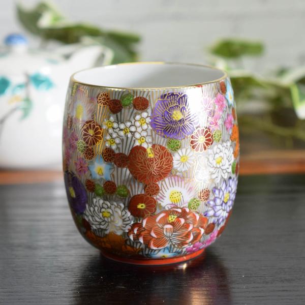 ≪九谷焼≫ 加賀百万石370年の伝統美加賀百万石に代表されるその豪放、華麗な風格を持つ作風は他の焼き物の追従を許さないものがあります。開窯以来360年の歳月を経た現在も尚、その技は脈々と受継がれ世界的に高く評価されております。美術的完成度が...