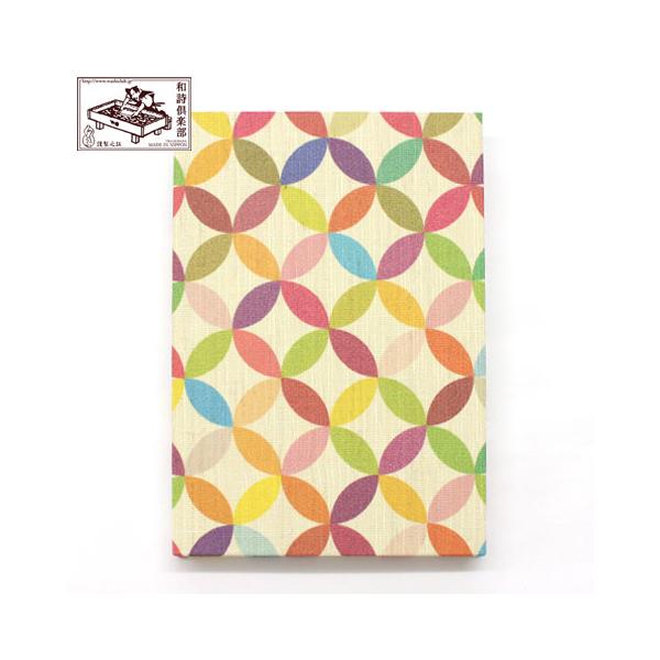 蛇腹のノートという、特徴的な形をしている御朱印帳。参拝の証としていただけるお朱印をいただく物となっておりますが、表紙もしっかりしており、何より素敵な柄ですので、それ以外にも使い道があるだろうと入荷いたしました。御朱印はもともと、お経を書き写...