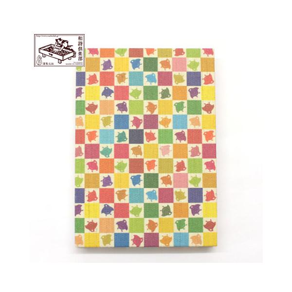 蛇腹のノートという、特徴的な形をしている御朱印帳。参拝の証としていただけるお朱印をいただく物となっておりますが、表紙もしっかりしており、何より素敵な柄ですので、それ以外にも使い道があるだろうと入荷いたしました。御朱印はもともと、お経を書き写...