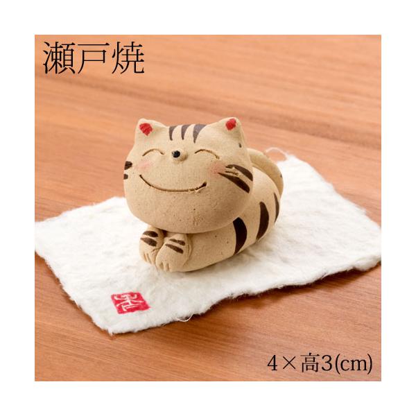 近年増えている火や熱を使わない芳香アイテム。好きな香油やアロマオイルを陶器に沁み込ませるだけで、安心してお使い出来るアロマ用品です。使い方はとっても簡単。数滴石に落とすだけでほのかに香りが拡散します。持続力は香りによって違いますが、半日から...