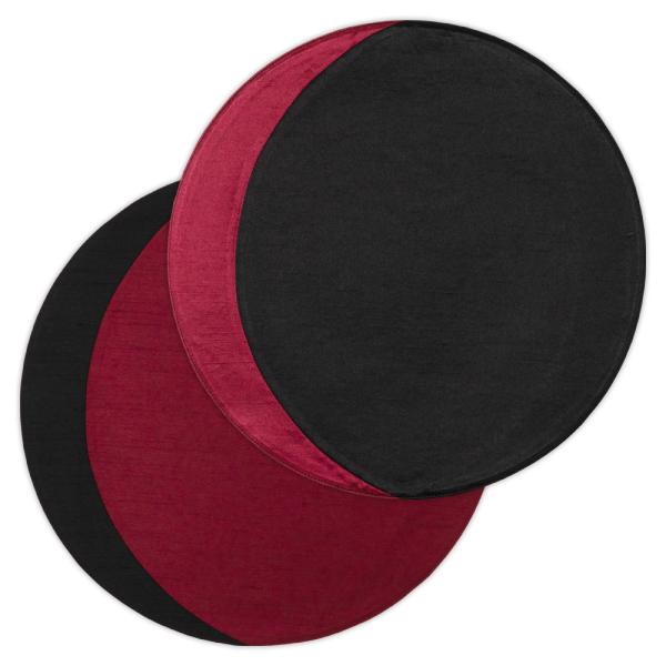 光沢のあるおもて面と、マットな質感のうら面。使用シーンに合わせて使い分けができるリバーシブルタイプです。お正月やお祝い事など、おめでたい席を大人っぽくシックに彩ります。【かぐ夜】その昔、月には特別な力があると考えられていました。旧暦では年初...