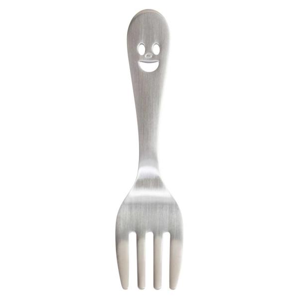 柄の部分ににっこり顔がかたどられた、NICOシリーズのキッズ用カトラリー。ゆるいカーブで設計された形で、持ちやすくかつ安全に使えるように仕上げられています。プラスチック製のものと比べると、しなりがなく直接力が伝わりやすいのが、金属製のメリッ...