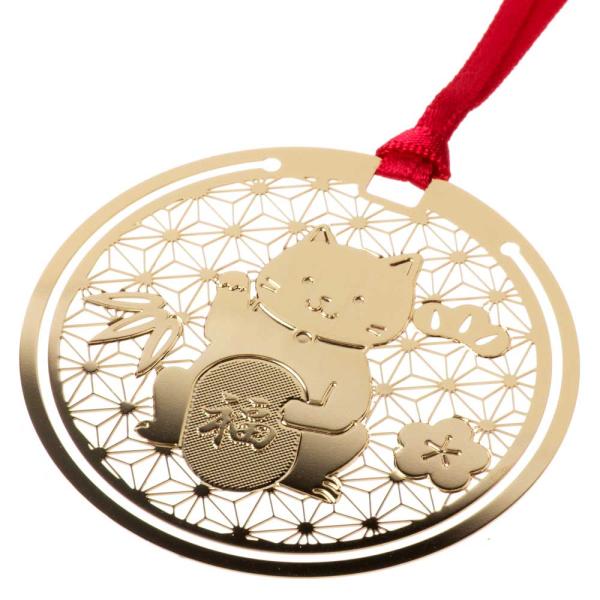 電子部品に用いられる精密加工の技術を持った、日本の企業の製品。数ミクロン単位での精密加工技術を活かし、金色のしおりを製作いたしました。日本で縁起の良いとされるモチーフを描いたシリーズです。海外へのお土産ものだけでなく、ちょっとした心付けに最...