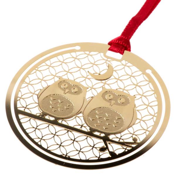 電子部品に用いられる精密加工の技術を持った、日本の企業の製品。数ミクロン単位での精密加工技術を活かし、金色のしおりを製作いたしました。日本で縁起の良いとされるモチーフを描いたシリーズです。海外へのお土産ものだけでなく、ちょっとした心付けに最...