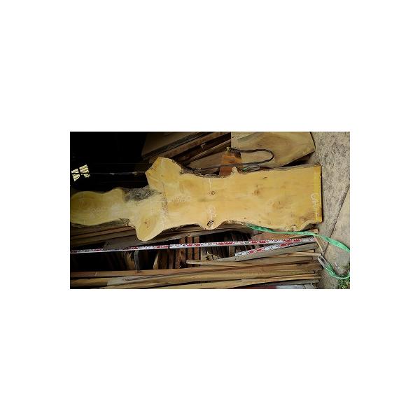 茅（かや）、3040（長さ）、　640〜620〜900〜430（幅、木表、表面の平らな部分の寸法）63（厚み）単位ミリ、       写真は木表を表示しています、珍しい茅（かや）の節つき一枚板です、無加工の送料別途商品です、別途加工、塗装、...