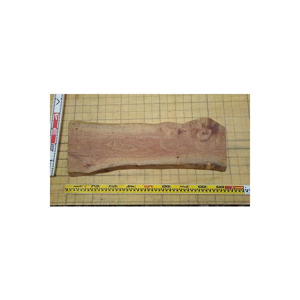 椨（たぶ）、930（長さ）、　310〜250〜240（幅、木表、表面の平らな部分の寸法）32（厚み）単位ミリ、       写真の縦横のマス目は5cmです、写真1〜12枚目木表、13〜20枚目木裏を表示しています、自然乾燥材です、     ...