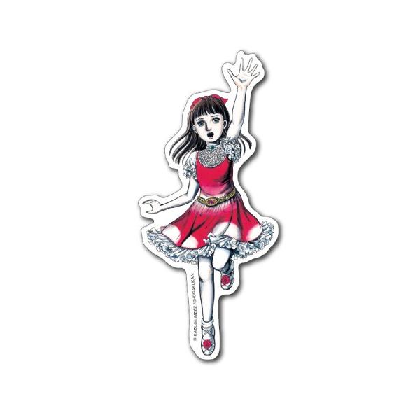 SIZE:W47×H103mm楳図かずお先生のダイカットビニールステッカーです。あの人気作のキャラクター達が集結！更に、同シリーズの缶バッジやポスター、キーホルダーなど、ラインナップも拡大！屋外も対応！バイクやメットはもちろん、ビニール傘、...