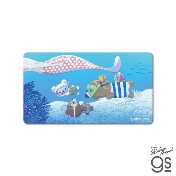 2026年4月よりテレビ放送開始！ショートアニメ「リラックマ」のワンシーンがステッカーになりました♪画面をそのまま切り取ったステッカーは、小物や手帳に貼ったり、スマホケースに挟んで持ち歩いても癒しになること間違いなし！角丸デザインがほのぼの...