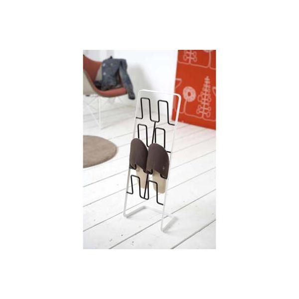 ■飾り気を抑えたスマートなデザイン■白×黒のツートンカラーがお洒落なスリッパラックサイズ:幅22×奥行き15.5cm×高さ61cm重量:1.2 Kg スチール(粉体塗装)中国製山崎実業 / ヤマザキ / やまざき / YAMAZAKI /