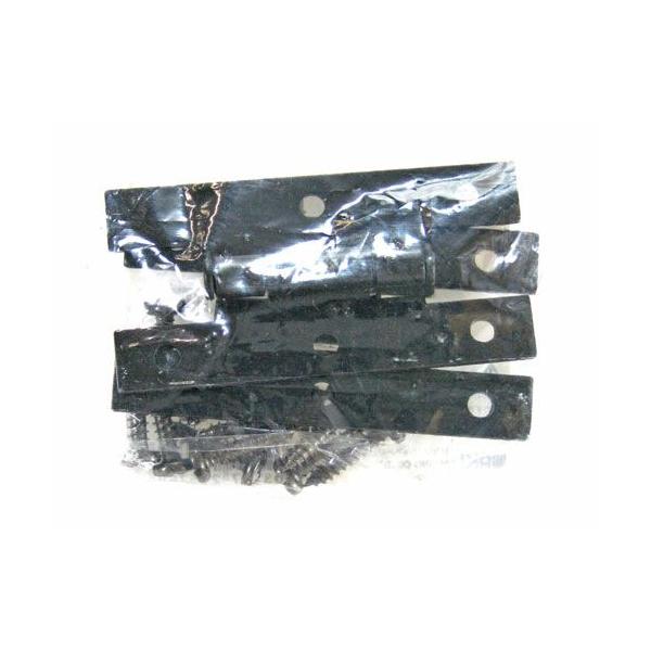 カントリー調家具などの扉を簡単に取付ける事が出来ます。寸法：　縦64ｍｍ　横32ｍｍ　材質：鉄　木ネジ付取付の際は、木部の割れを防ぐ為に下穴をあけて下さい電動ドライバーなどで強く締めすぎるとビスの破損が生じます